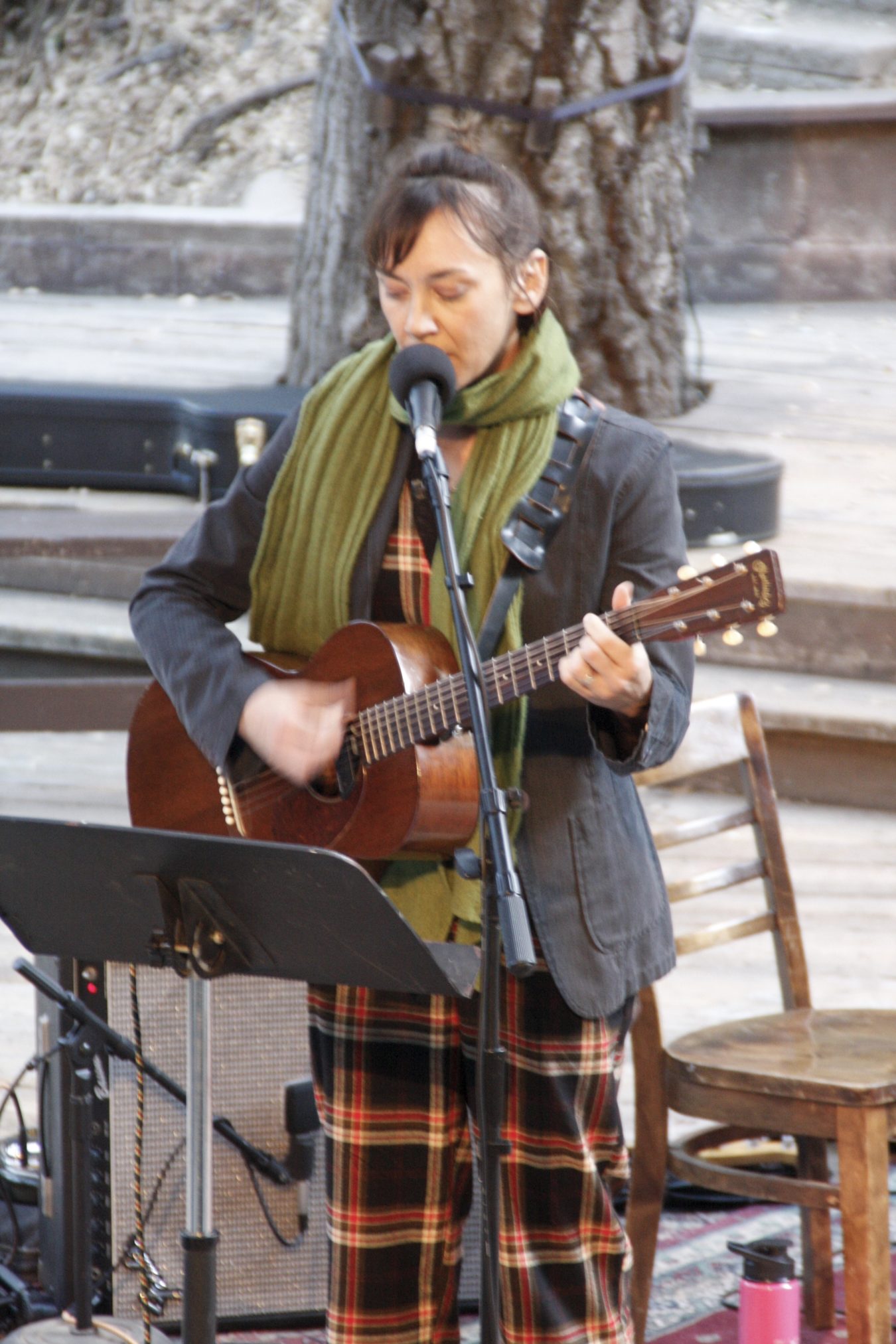 Inara George Hosts Eleni’s Song Club – M'Online